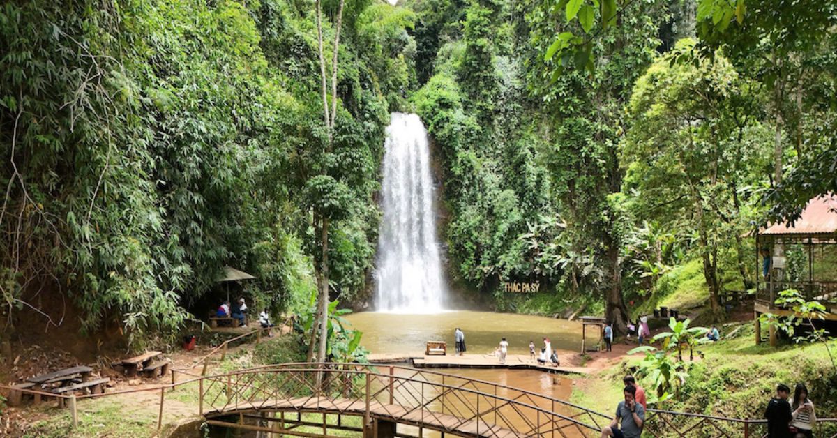 Kon Tum – Du lịch đại ngàn, check-in nhà rông và homestay giữa rừng cao su